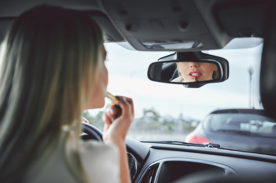 "Distracted Driver" Bilder – Durchsuchen 27 Archivfotos, Vektorgrafiken ...