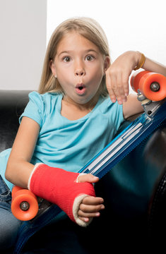 รูปภาพGipsarm – เลือกดูภาพถ่ายสต็อก เวกเตอร์ และวิดีโอ127 | Adobe Stock