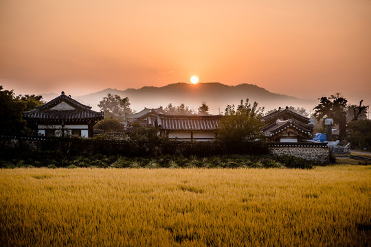 Yecheon Bilder – Durchsuchen 80 Archivfotos, Vektorgrafiken und Videos ...