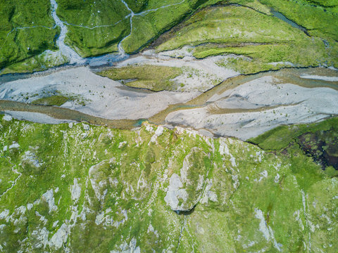 Meanders Bilder – Durchsuchen 109,870 Archivfotos, Vektorgrafiken und ...