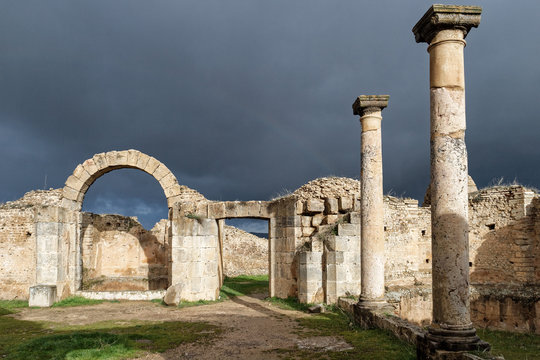 「Vandales」の写真素材 | 88件の無料イラスト画像 | Adobe Stock