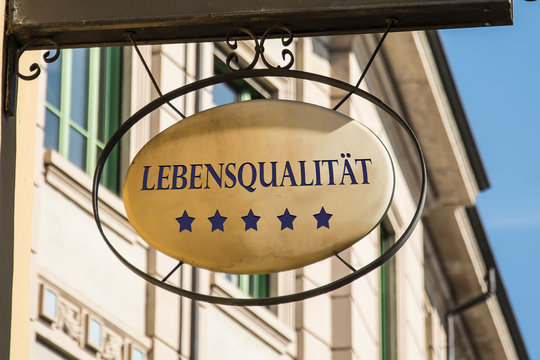 「Lebensstandard」の画像 - 703 件の Stock 写真、ベクターおよびビデオ | Adobe Stock