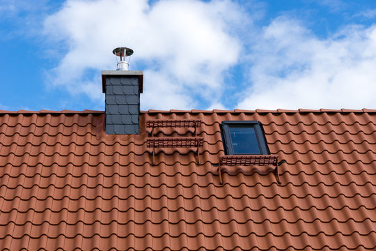 Dachfirst bilder – Bläddra bland 845 stockfoton, vektorer och videor ...