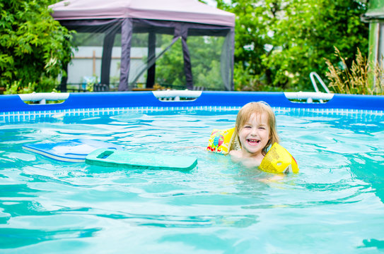 Kupalo Bilder – Durchsuchen 3,611 Archivfotos, Vektorgrafiken und ...