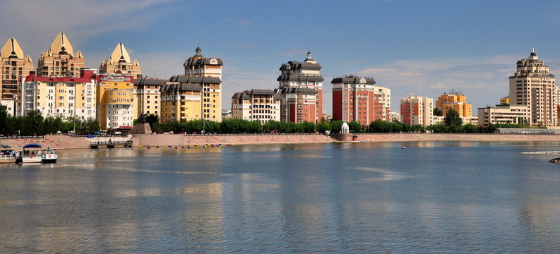 Hazrat-Sultan-Moschee Bilder – Durchsuchen 19 Archivfotos ...