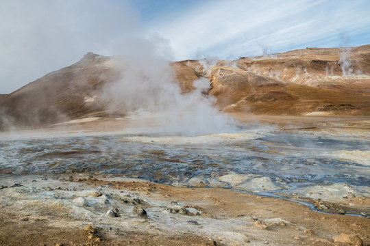 รูปภาพSolfatar – เลือกดูภาพถ่ายสต็อก เวกเตอร์ และวิดีโอ313 | Adobe Stock