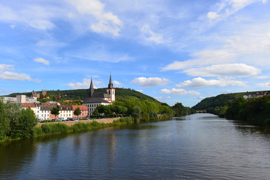 รูปภาพOberrhein – เลือกดูภาพถ่ายสต็อก เวกเตอร์ และวิดีโอ1,782 | Adobe Stock