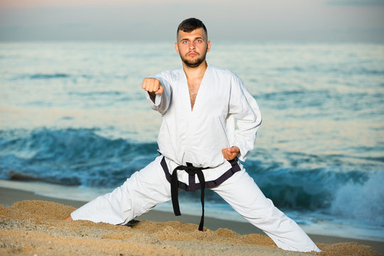 รูปภาพBunkai – เลือกดูภาพถ่ายสต็อก เวกเตอร์ และวิดีโอ242 | Adobe Stock