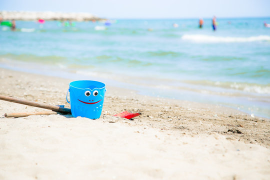 Bunket Images – Browse 10 Stock Photos, Vectors, and Video | Adobe Stock