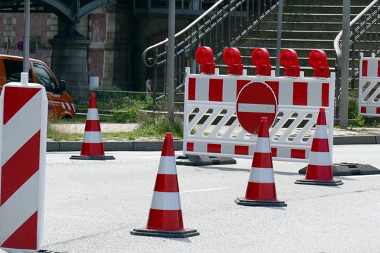 Absperrschild Bilder – Durchsuchen 93 Archivfotos, Vektorgrafiken und ...