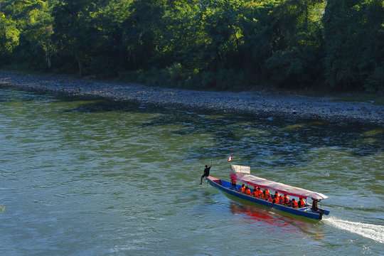 「Peque」の写真素材 | 97件の無料イラスト画像 | Adobe Stock