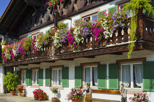 Gamisch-Partenkirchen Images – Browse 41 Stock Photos, Vectors, and ...