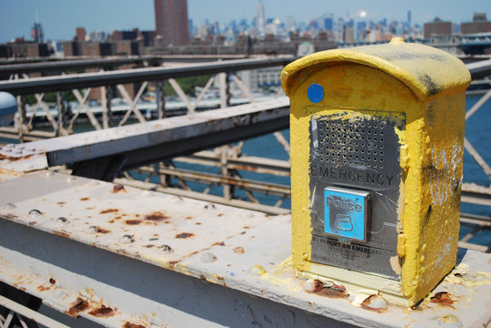 Polizeinotruf Bilder – Durchsuchen 5,766 Archivfotos, Vektorgrafiken ...