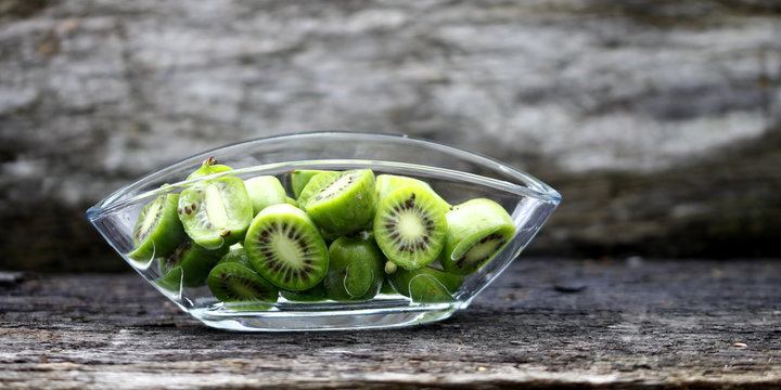 Kiwibeeren Images – Browse 62 Stock Photos, Vectors, and Video | Adobe ...