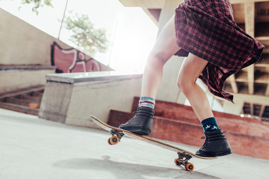 「Skatting」の画像 - 396,289 件の Stock 写真、ベクターおよびビデオ | Adobe Stock