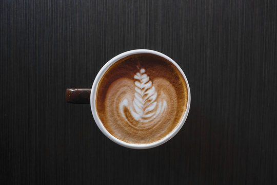 Imágenes de Latte: descubre bancos de fotos, ilustraciones, vectores y ...