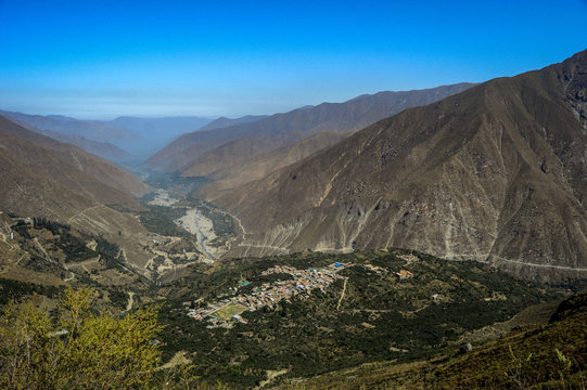 Callahuanca Images – Browse 17 Stock Photos, Vectors, and Video | Adobe ...