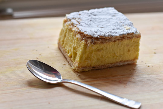 Kremsnita Bilder – Durchsuchen 437 Archivfotos, Vektorgrafiken und ...