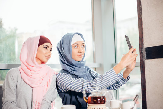 รูปภาพWefie – เลือกดูภาพถ่ายสต็อก เวกเตอร์ และวิดีโอ233 | Adobe Stock