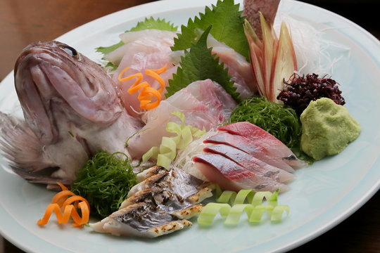 รูปภาพIkizukuri – เลือกดูภาพถ่ายสต็อก เวกเตอร์ และวิดีโอ273 | Adobe Stock