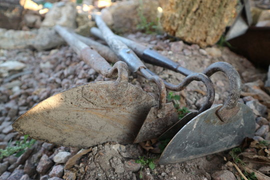 รูปภาพMattock – เลือกดูภาพถ่ายสต็อก เวกเตอร์ และวิดีโอ16,327 | Adobe Stock