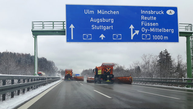 Autobahnschild Images – Browse 1,170 Stock Photos, Vectors, and Video ...