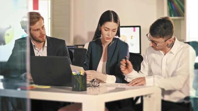 Discusting-Bilder: Stock-Fotos & -Videos. | Adobe Stock