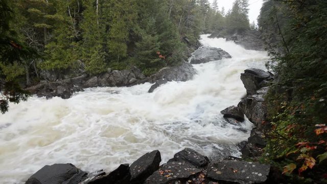 Riverbed Images – Parcourir 55,788 le catalogue de photos, vecteurs et ...