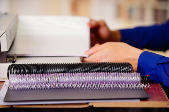 Ringbindung Bilder – Durchsuchen 13,740 Archivfotos, Vektorgrafiken und ...