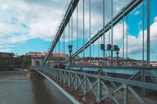 「Tonava」の写真素材 | 25件の無料イラスト画像 | Adobe Stock