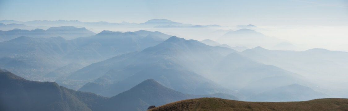 รูปภาพPeneplain – เลือกดูภาพถ่ายสต็อก เวกเตอร์ และวิดีโอ86 | Adobe Stock