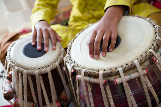 Tabla Images – Browse 14,392 Stock Photos, Vectors, and Video | Adobe Stock