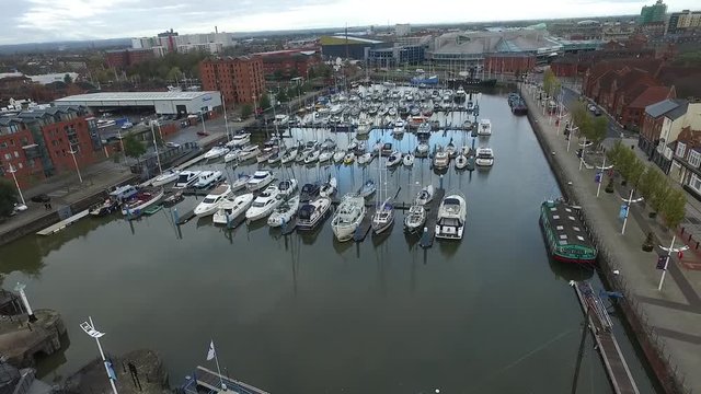 "Hull Marina" 影像 – 瀏覽 81 個素材庫相片、向量圖和影片 | Adobe Stock