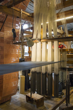 Webmaschine bilder – Bläddra bland 110 stockfoton, vektorer och videor ...