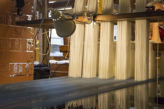 Webmaschine bilder – Bläddra bland 110 stockfoton, vektorer och videor ...