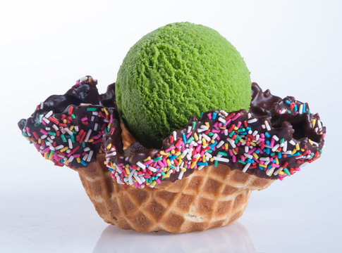 Iskrem Bilder – Durchsuchen 813 Archivfotos, Vektorgrafiken und Videos ...