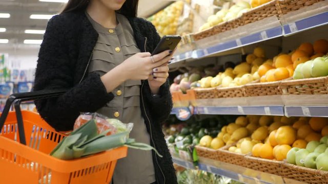 Handykonsum Bilder – Durchsuchen 7,130 Archivfotos, Vektorgrafiken und ...