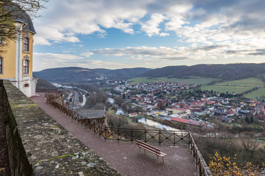 Dornburg-Camburg bilder – Bläddra bland 64 stockfoton, vektorer och ...