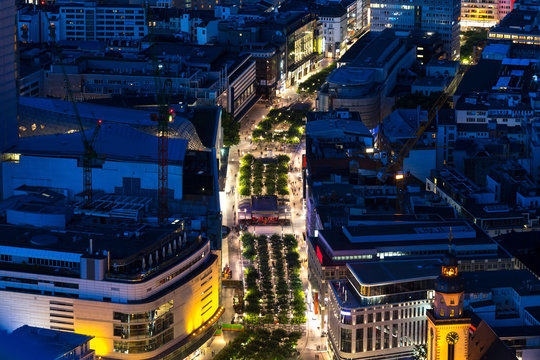 Zeil Bilder – Durchsuchen 837 Archivfotos, Vektorgrafiken und Videos ...