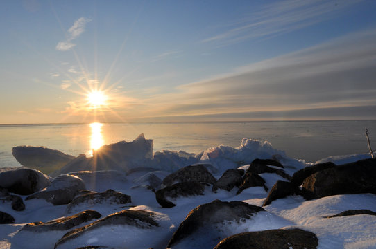 Eisschollen bilder – Bläddra bland 3,013 stockfoton, vektorer och ...