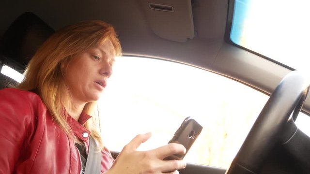 "Texting While Driving" Images – Browse 949 Stock Photos, Vectors, and ...