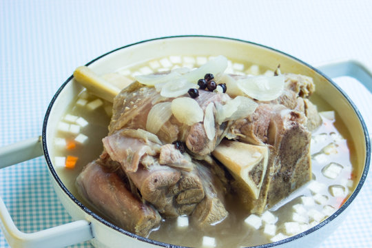 Hachse 이미지 – 찾아보기 119 스톡 사진, 벡터 및 비디오 | Adobe Stock