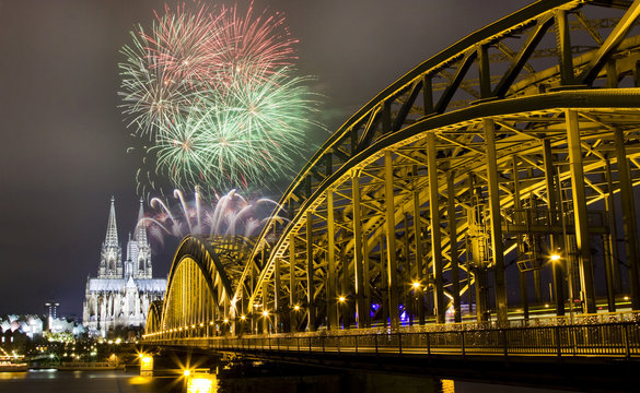 รูปภาพKoelner – เลือกดูภาพถ่ายสต็อก เวกเตอร์ และวิดีโอ704 | Adobe Stock