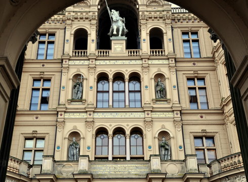 「Niklot」の写真素材 | 82件の無料イラスト画像 | Adobe Stock