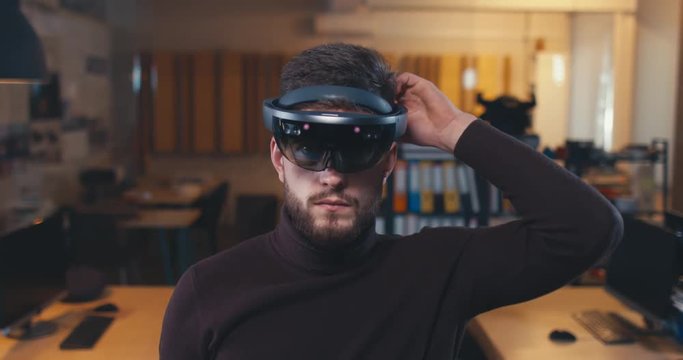 Hologlass Imagens – Procure 180 fotos, vetores e vídeos | Adobe Stock
