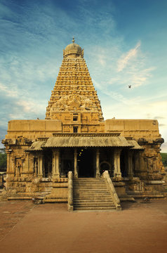 รูปภาพ"Thanjavur Big Temple" – เลือกดูภาพถ่ายสต็อก เวกเตอร์ และวิดีโอ35 ...