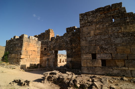 Levigate-Bilder: Stock-Fotos & -Videos. | Adobe Stock