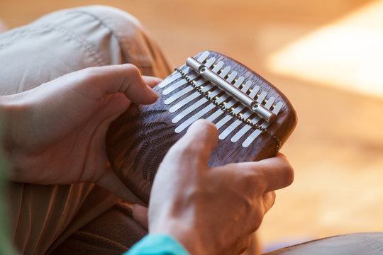 รูปภาพKalimba – เลือกดูภาพถ่ายสต็อก เวกเตอร์ และวิดีโอ1,517 | Adobe Stock