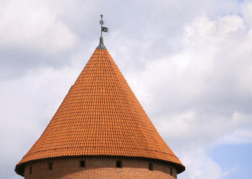 Kegeldach Bilder – Durchsuchen 5,481 Archivfotos, Vektorgrafiken und ...