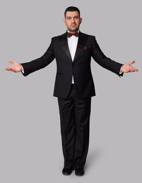 Man In Tuxedo Full Body Images – Browse 2,480 Stock Photos, Vectors ...